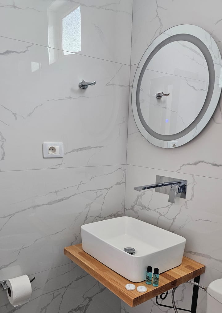 Vila Malo Double Room Without Kitchen - Ksamil
