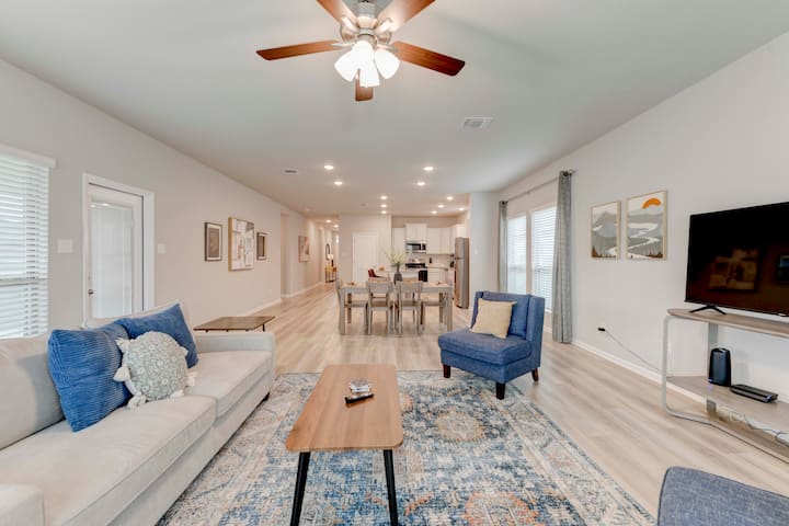 Spacious Haven For Workers In South Temple - Holland, TX