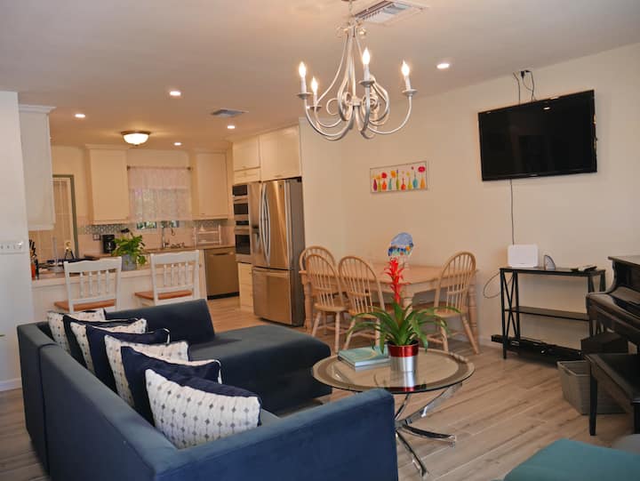 The Grace Note: Dawn's Place - Nassau