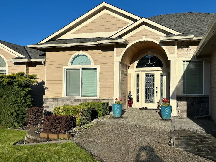 Sweet Home - Wenatchee, WA