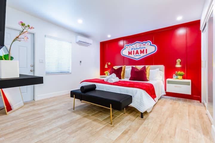 Elvis | Top Location | Parking | Laundry | Bbq - Miami, FL