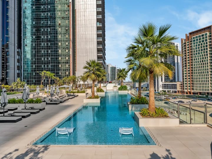 Burj Khalifa View | Short Walk To Dubai Mall - Dubai