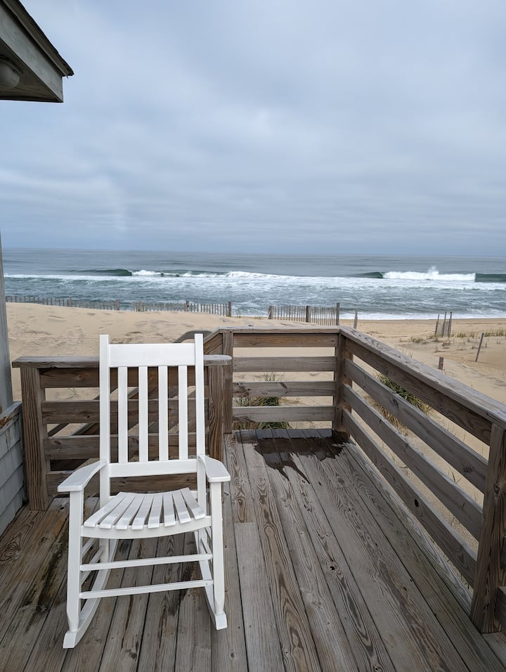 Nena's - Oceanfront 3 Bdrm, 1 Bath - Kill Devil Hills