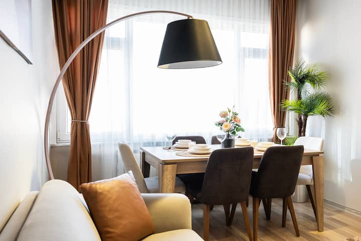 Top Modern Decorated Spacious Home In Heart Of Ist - Şişli