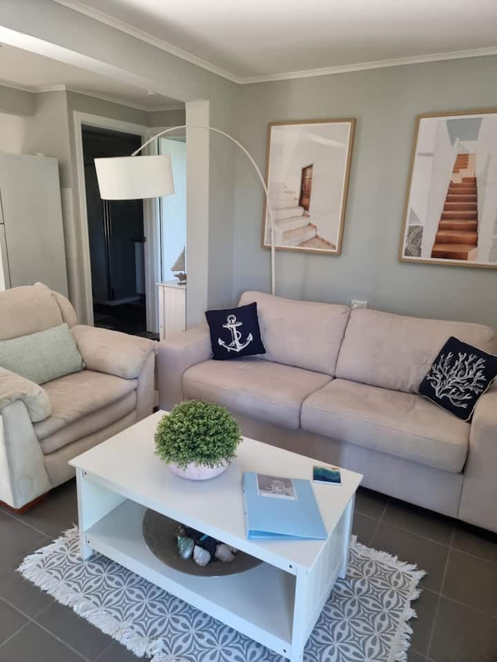 Sand Pebble Cottage - Hervey Bay