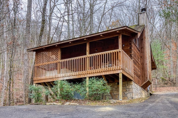 Tranquility - Hot-tub, Fireplace - Pigeon Forge, TN