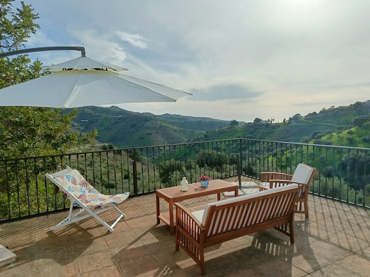 Spanish Villa With Large Terrace And Sea View - Rincón de la Victoria