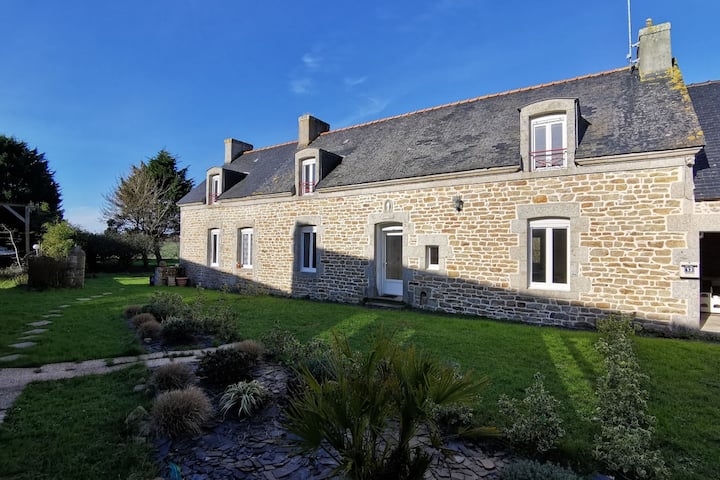 Mer Et Campagne - Grande Maison En Pierre - Lesconil