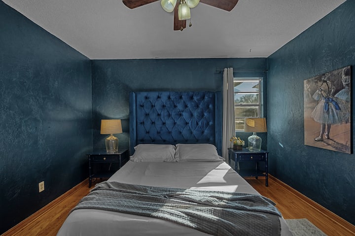 Moody Blue - Cozy 1-bed Apt In Walkable Uptown! - Midtown - Oklahoma City