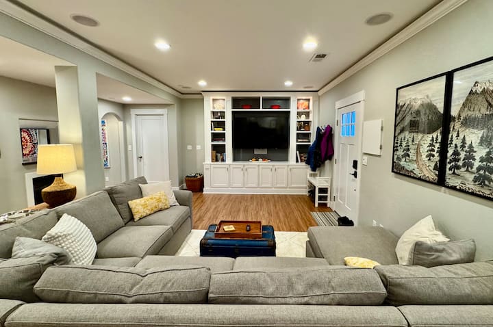 2bd Bsmt Apt/central Park/5 Min To Anschutz - Denver, CO