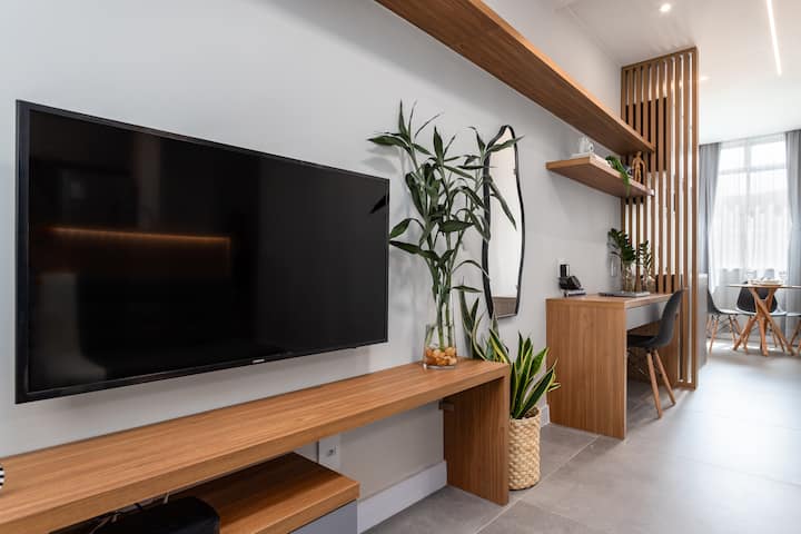 Arpoador Design - Quadra Da Praia E Wifi 600mb - Ipanema
