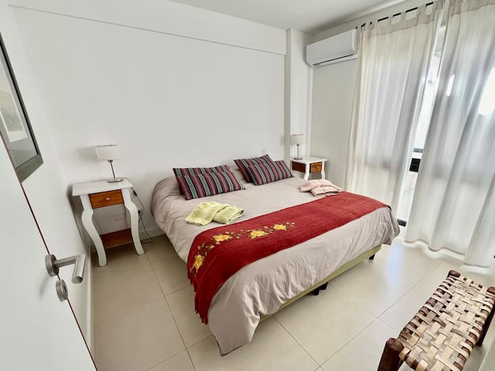 Departamento Luminoso De Excelente Ubicacion. - Salta