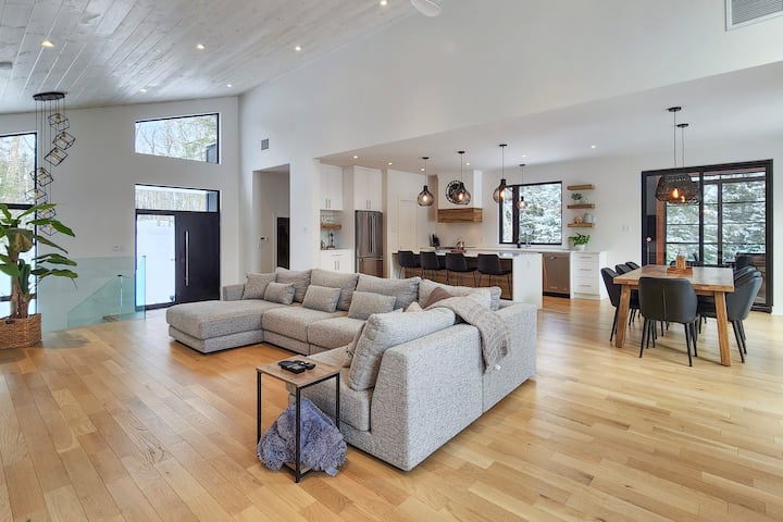 Chalet Bord De Lac Avec Spa Et Vue ! - Laurentides