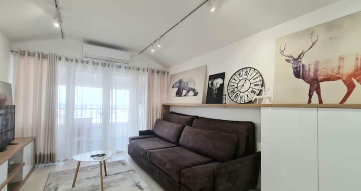 Cozy 2 Bedroom Apartment! - Tirana