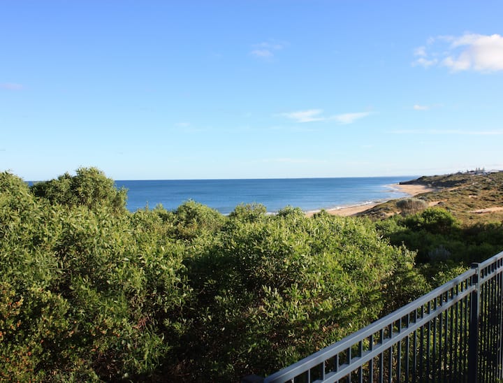 Oceanview Beachside Retreat - Mandurah