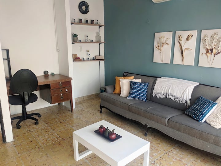 "Nostalgic Vintage Getaway" - Mérida