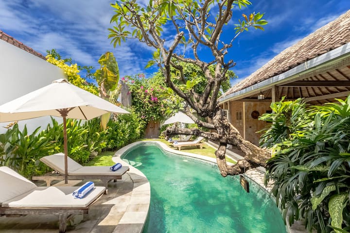 Modern 3br Villa With Private Pool In Seminyak - 세미냑