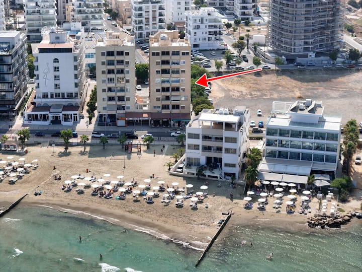 Luxury Stay @ Mackenzie Beach+parking+balcony - Larnaca