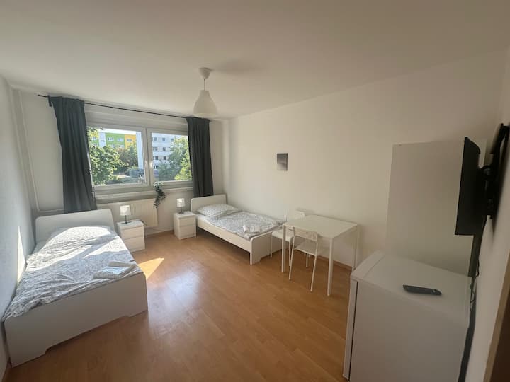 Uk490 Monteurwohnung In Halle (Saale) - Halle (Saale)