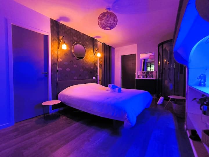 Le Paradis: Spa/fauteuil Massant/terrasse/parking - Puy-de-Dôme