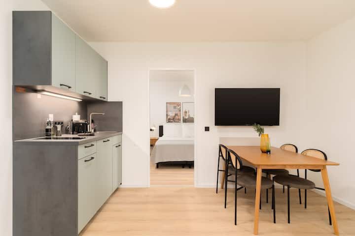 Vienna Favoritenstr | One-bedroom Suite + Balcony - Wien