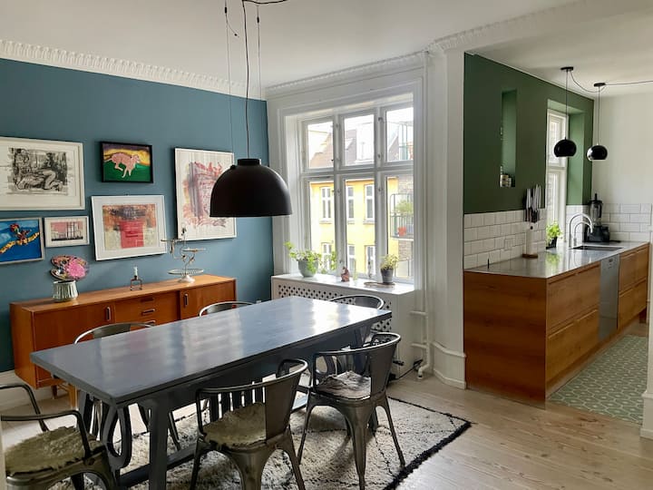 Lys Og Charmerende Lejlighed Centralt I København - Copenhagen