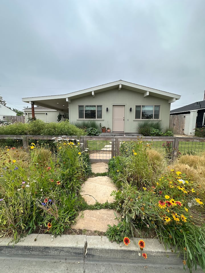 Luxury Boho Home W/hot Tub + 3 Miles To The Beach - Costa Mesa, CA