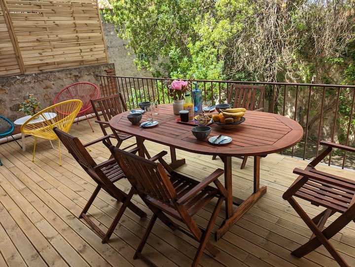 Paisible, Spacieux Et Avec Une Belle Terrasse - Perpignan
