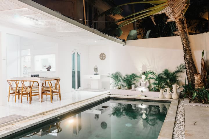 Seminyak Villa, Pool, 2 Min To Double Six Beach - Seminyak