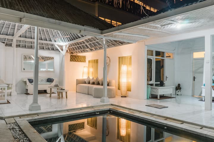 Modern 3br Villa, 2 Min To Double Six Beach + Pool - 