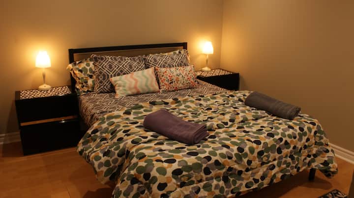 Cozy Suite | Perfect For Friends & Family - Oshawa