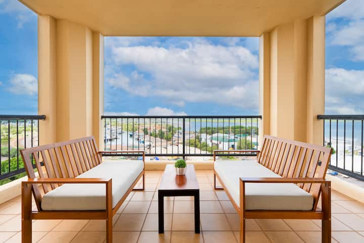 Zen Gem: Pool ~ Private Balcony ~ Oceanview - Darwin