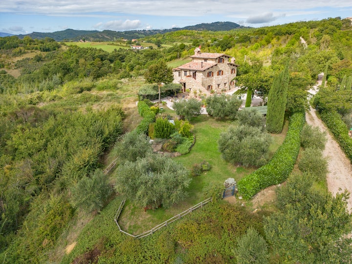 Breathtaking Views, Absolute Privacy - Gubbio