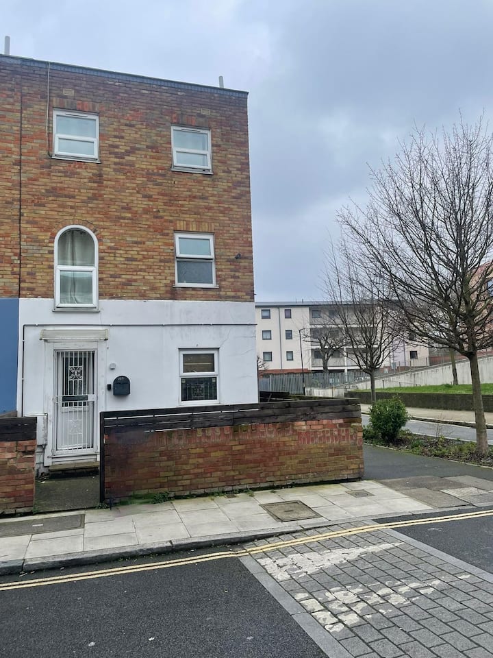 4-bed House Near Central London - Greenwich