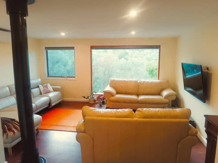 Rooms To Breathe In Family Home - Croydon