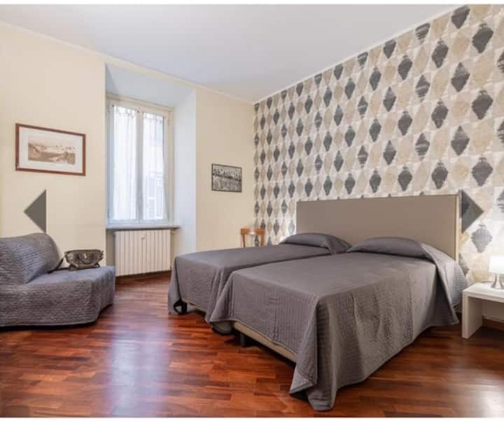 Luci Di Trastevere 
Fall 2025 - Rome