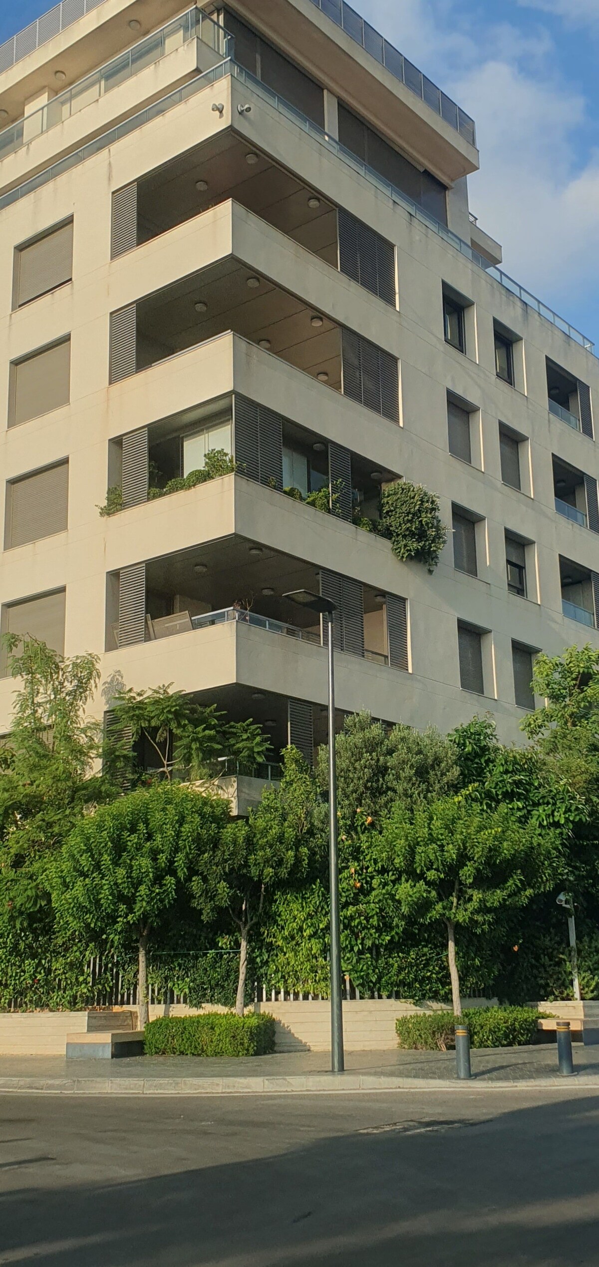 Lux 4 bedrooms-Beirut-Dbayeh-Waterfront-Marina - Apartments for Rent in ...