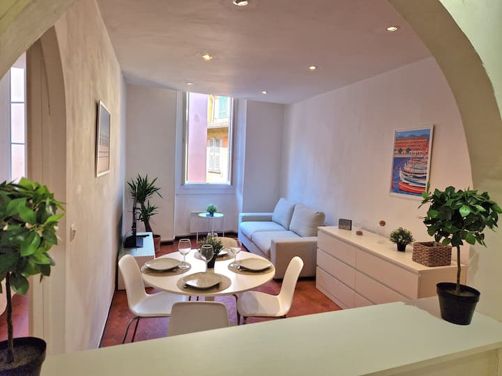 Sublime Appartement Vieux Nice, à 100 M De La Mer - Nice