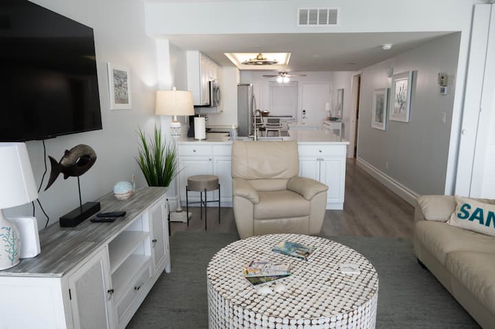 Waterfront Retreat At Riverside - Marco Island, FL