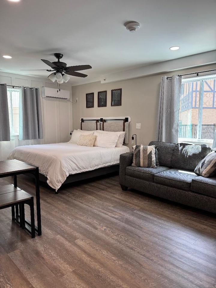 Centertown Studio 103 - Helen, GA