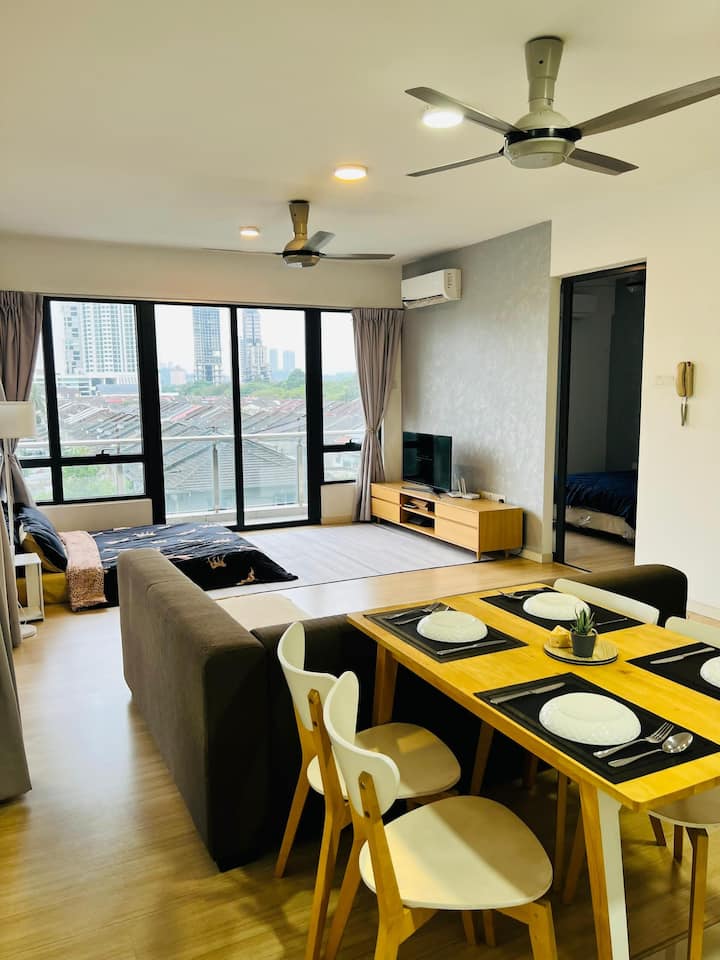 Usj1 City Center Subang(huge Balcony/netflix) - Subang Jaya