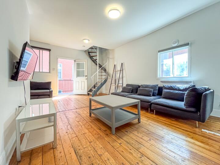 Spacious Room 4 - Plateau Mont-royal - Montreal