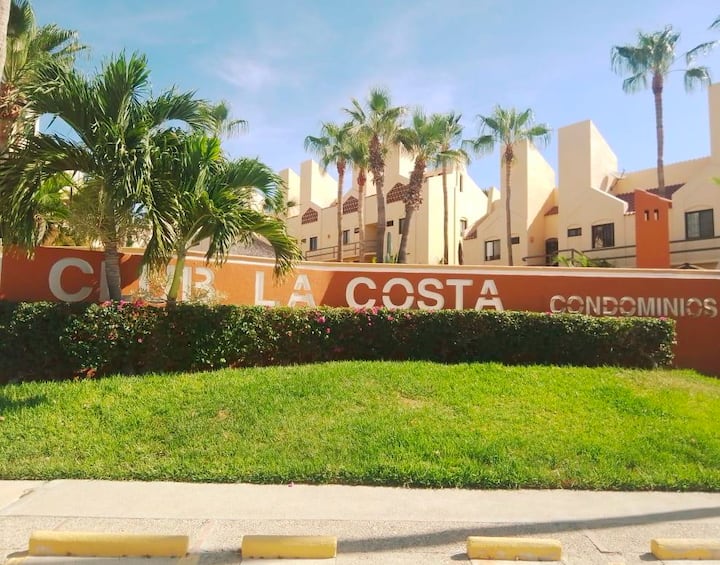 Best Location, Stepas From The Beach , Bars - San José del Cabo