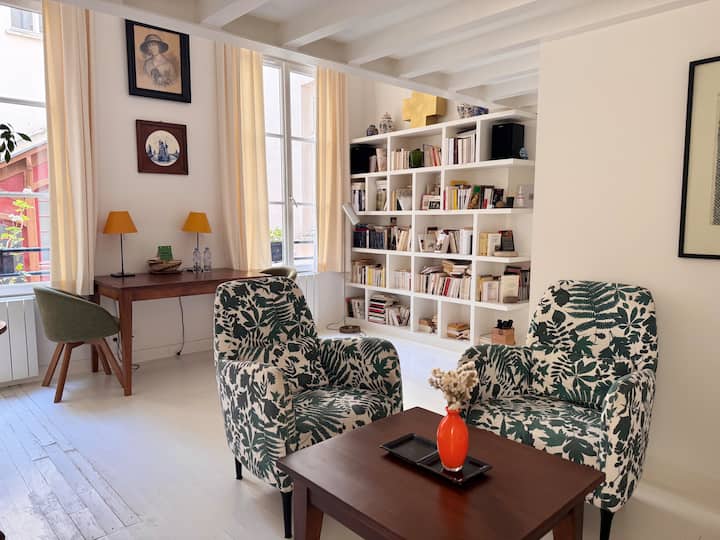 The Du Barry Flat - Place Des Victoires - Paris