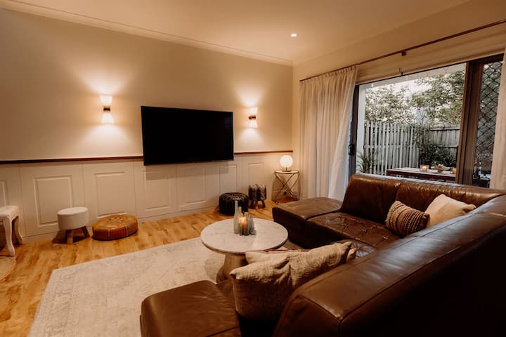 Resort-style Living | Kids Playground | Spacious - Maroochydore