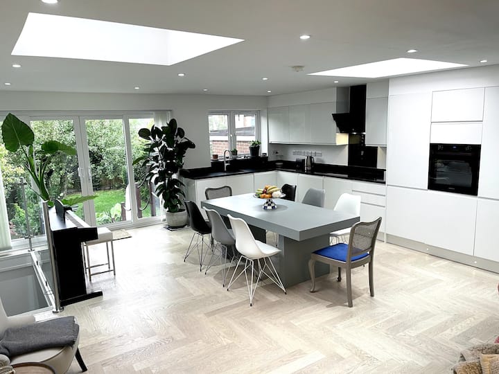 Appartement Dans Maison Tudor Wifi Parking Jardin - Londen