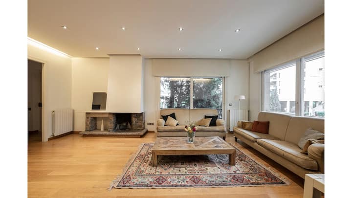Family Apt Up To 10 In Turo Park (Terrace & Pkg) - Barcelona