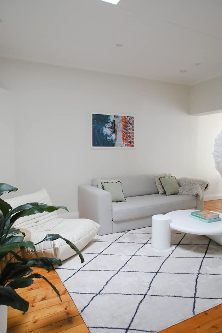 Spacious House W. A/c, Parking And Outdoor Areas - Manly