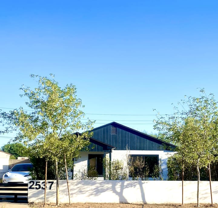Charming Urban Oasis Located Near Downtown/phoenix - Phoenix, AZ