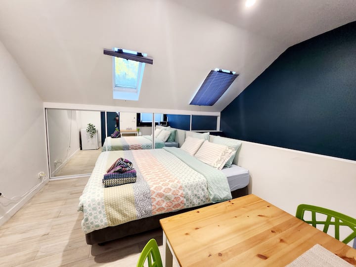 Darlington: Loft Style Apartment - North Shore